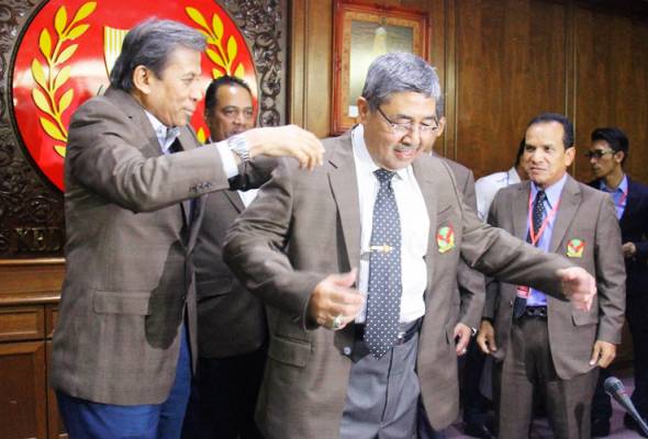 Penyokong bola sepak Kedah tolak 'salam perdamaian' Ahmad Bashah ...