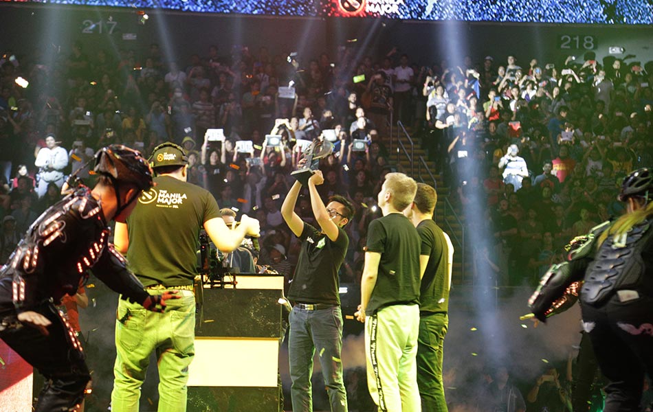 Did N0Tail take a picture of the complete set of Dota items yet? : r/DotA2