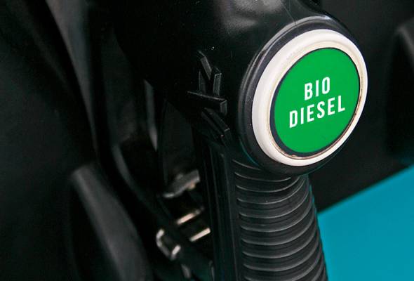Pelaksanaan mandat biodiesel B10, B7 ditangguhkan - Mah | Astro Awani
