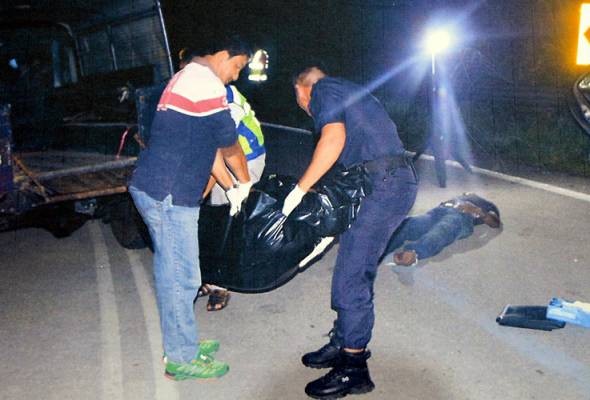 Polis tembak mati dua ahli Geng Mamak | Astro Awani