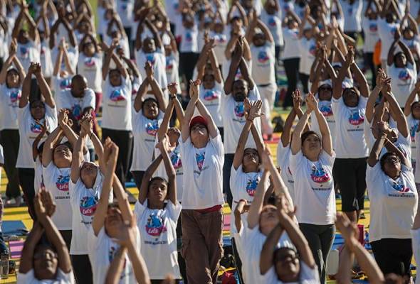 Senaman yoga umum pupuk kesedaran kesihatan tubuh, minda | Astro Awani