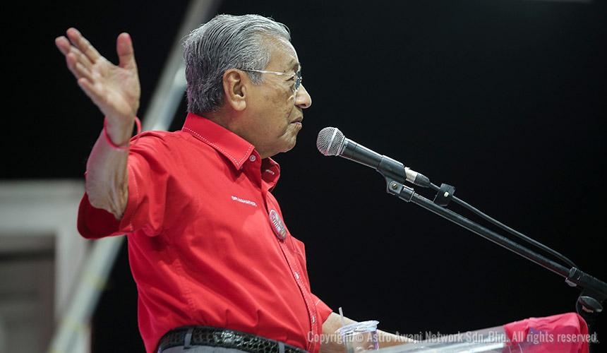 [LAPOR LANGSUNG] Pesanan Perdana Tun M di Langkawi | Astro Awani