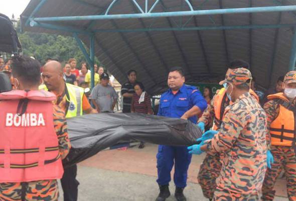 Mayat remaja jatuh ketika cedok air sungai ditemui | Astro Awani