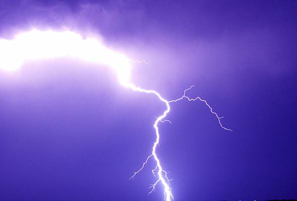 Guru maut dipanah petir | Astro Awani