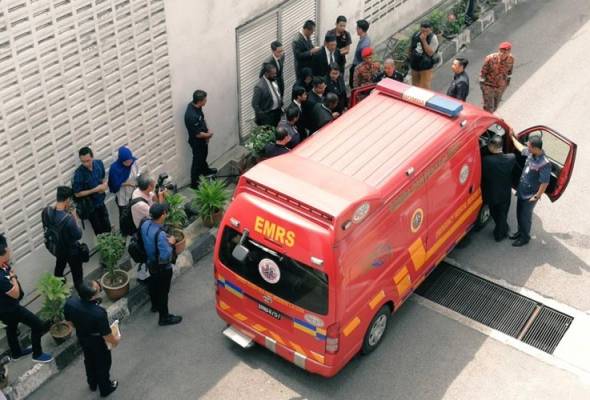 Inkues Adib: Demonstrasi ringkas guna van EMRS | Astro Awani