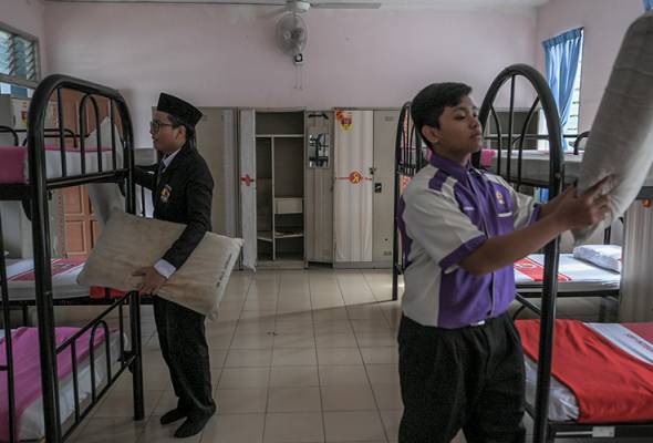 Sekolah berasrama dibekal makanan kering tamat tempoh lebih 400 hari ...