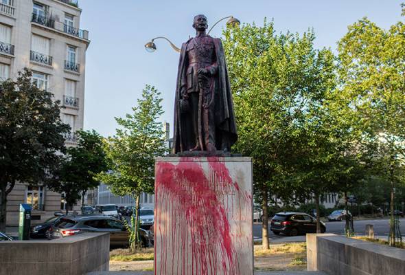 Carian mengenai topik tugu-era-kolonial-perancis | Astro Awani