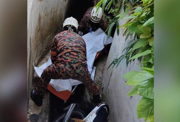 Lelaki maut motosikal terbabas ke dalam longkang | Astro Awani