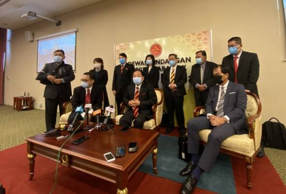 Carian mengenai topik datuk-amar-awang-asfia-awang-nassar | Astro Awani