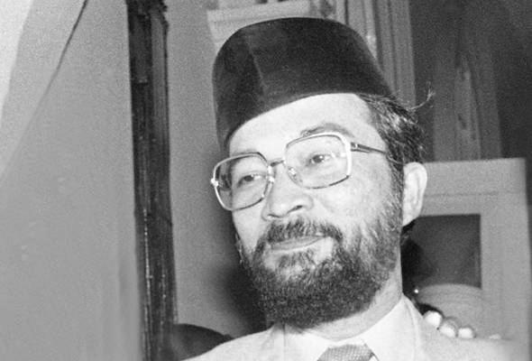 Carian mengenai topik Datuk Mohamad Taha Talib | Astro Awani