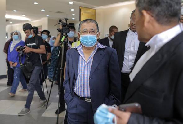 Submission on Isa Samad's corruption case to be heard on Dec 24 | AWANI ...