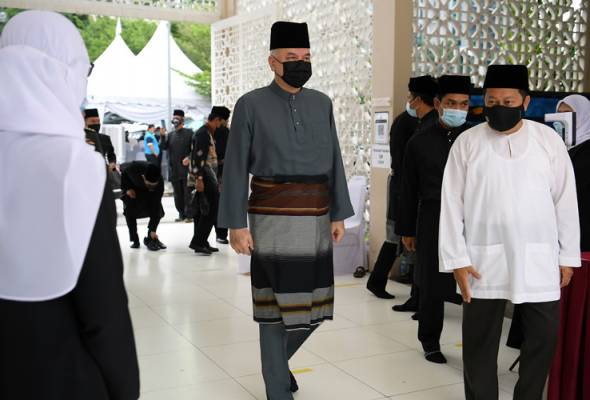 Mengenang Tun Rahah: Sultan Perak, Sultan Selangor antara yang hadir di ...