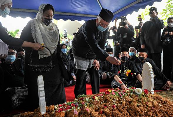 Mengenang Tun Rahah: Istiadat Pengebumian Negara satu penghormatan ...