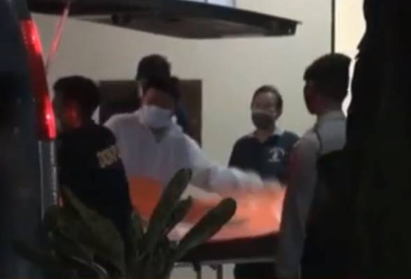 Nahas Sriwijaya: 15 beg mayat dibawa ke hospital | Astro Awani