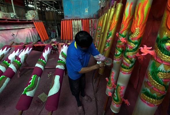 COVID-19: Tempoh suram untuk pengusaha colok tradisional menjelang ...