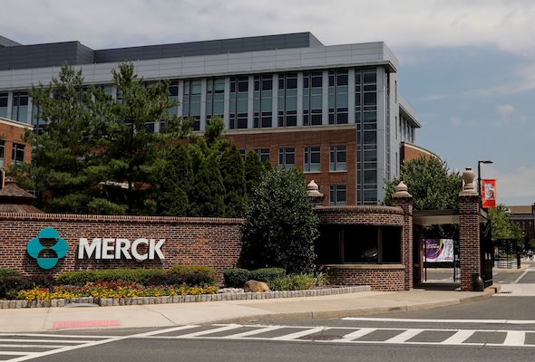 Merck dakwa ubat antiviral keluarannya 50 peratus berkesan rawat COVID ...