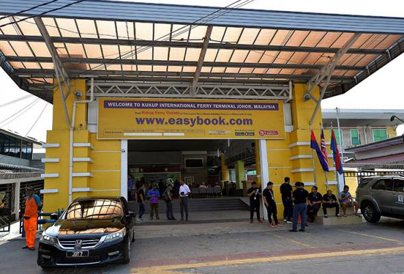 Johor teliti cadangan naik taraf kemudahan di Jeti Terminal Feri ...