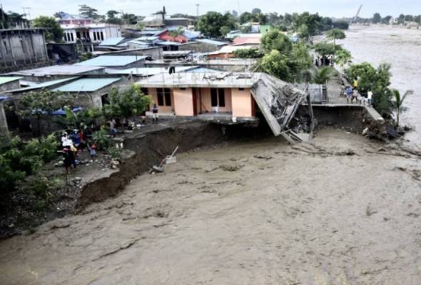 Tropical Cyclone Seroja death toll in Indonesia rises to 128 | AWANI ...