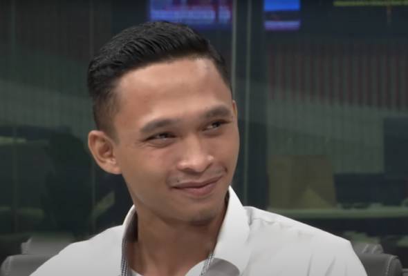 Kisah Izzad Daniel: Dari Henry Gurney impi kerjaya di langit biru | Astro Awani