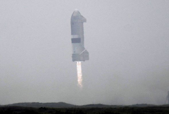 SpaceX Starship rocket prototype achieves first safe landing | AWANI ...