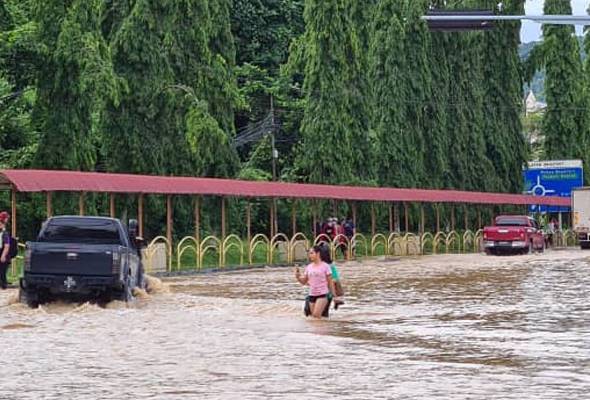 Flood situation in Sarawak, Sabah improves | AWANI International