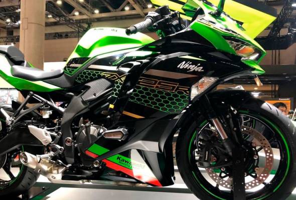 Kawasaki ZX-25R: Jentera 250cc paling panas terima kemas kini warna ...