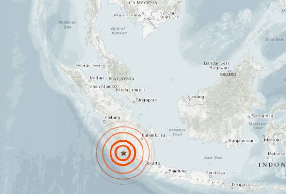 Gempa bumi sederhana landa selatan Sumatera, Indonesia | Astro Awani