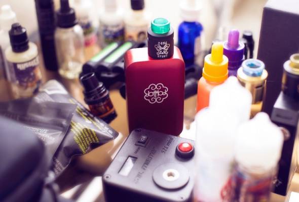 Carian mengenai topik peraturan-khusus-untuk-produk-vape | Astro Awani
