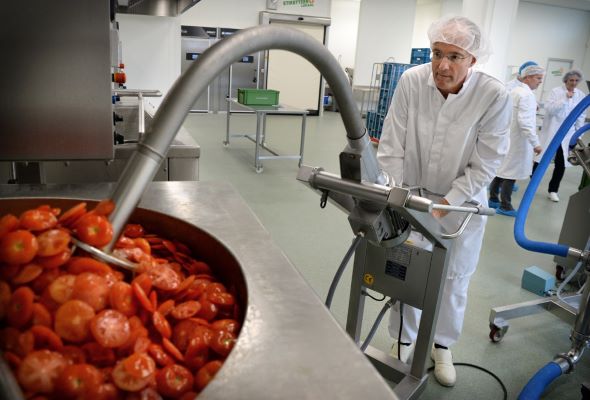 This soup factory gives food waste a new lease on life | Astro Awani