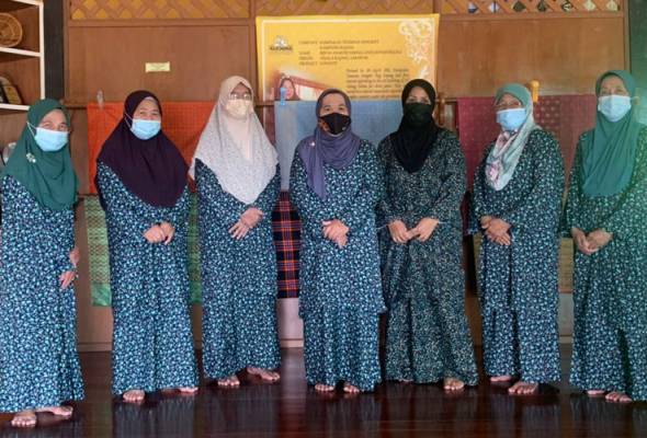 Songket Rajang cecah RM12,000, kini hanya tujuh 'srikandi' pertahan ...