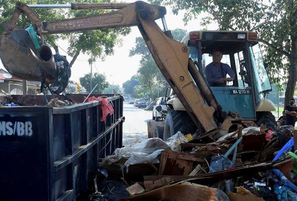 Selangor: SWCorp deploys 200 workers to assist in cleaning operations ...