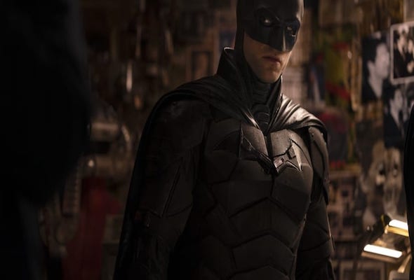 Pattinson suits up for macabre new 'Batman' | Astro Awani