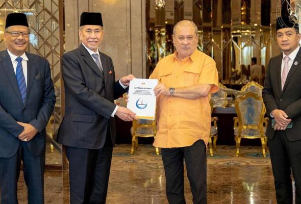 Sultan Ibrahim terima laporan, taklimat isu Pulau Batu Puteh | Astro Awani