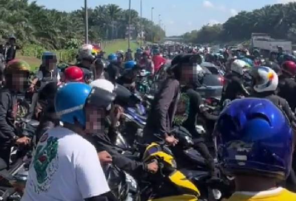 307 summonses issued to motorcycle convoy near Tanjung Malim | AWANI ...