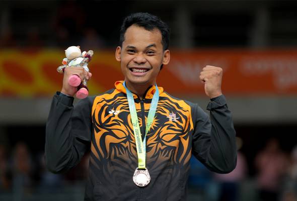 Sukan Komanwel: Shah Firdaus raih gangsa keirin | Astro Awani Sukan Komanwel: Shah Firdaus raih gangsa keirin | Astro Awani