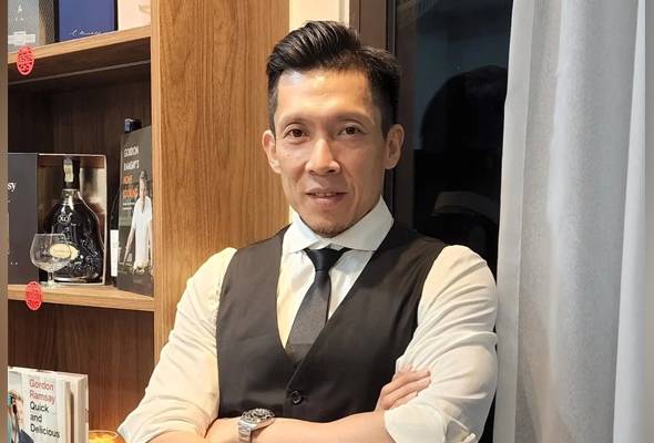 'Beri saya enam bulan tambah baik prestasi pemain' - James Chua | Astro ...