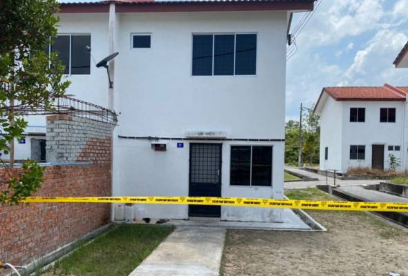 Kanak-kanak perempuan maut dipercayai dibunuh ibu | Astro Awani