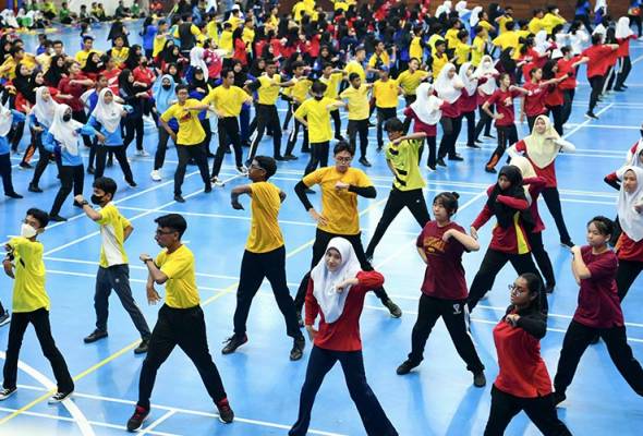 Hari Kebangsaan: 600 pelajar buat persembahan formasi di Dataran ...