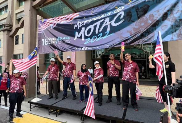 MOTAC anjur Program 10,000 Langkah Semangat Merdeka | Astro Awani