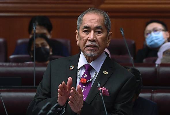 Tabling of Budget 2023 brought forward to Oct 7 - Wan Junaidi | AWANI ...