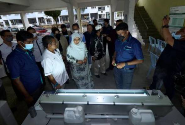 Synergy Group laksana pemasangan lampu LED bantu kediaman jimat ...