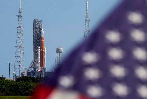 NASA sekali lagi batal pelancaran roket bulan | Astro Awani