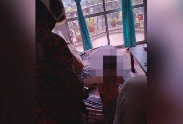 Dera kanak-kanak: Ibu saudara, suami direman - Polis | Astro Awani