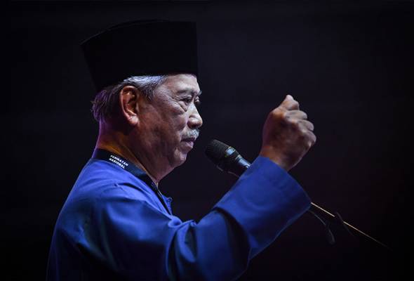 Muhyiddin isytihar musuh utama PN adalah BN | Astro Awani Muhyiddin isytihar musuh utama PN adalah BN | Astro Awani