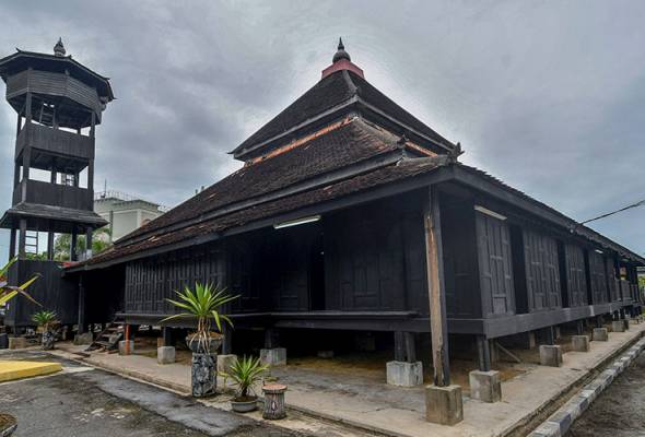 Gov't supports move to gazette Kampung Laut Mosque as Unesco World ...