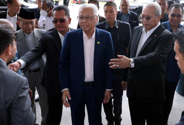 PM opens Angkasapuri Media City | AWANI International