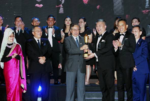 Sarawak civil service 'engine' to achieving PCDS 2030 - Abang Johari ...