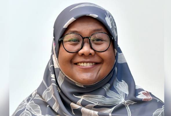 MUDA'S Cikgu Rahayu unfazed about standing in BN fortress Tanjong ...