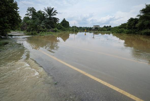 Mangsa banjir kilat meningkat sedikit di Segamat | Astro Awani