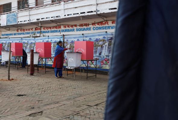 Voting for general elections begins in Nepal | Astro Awani